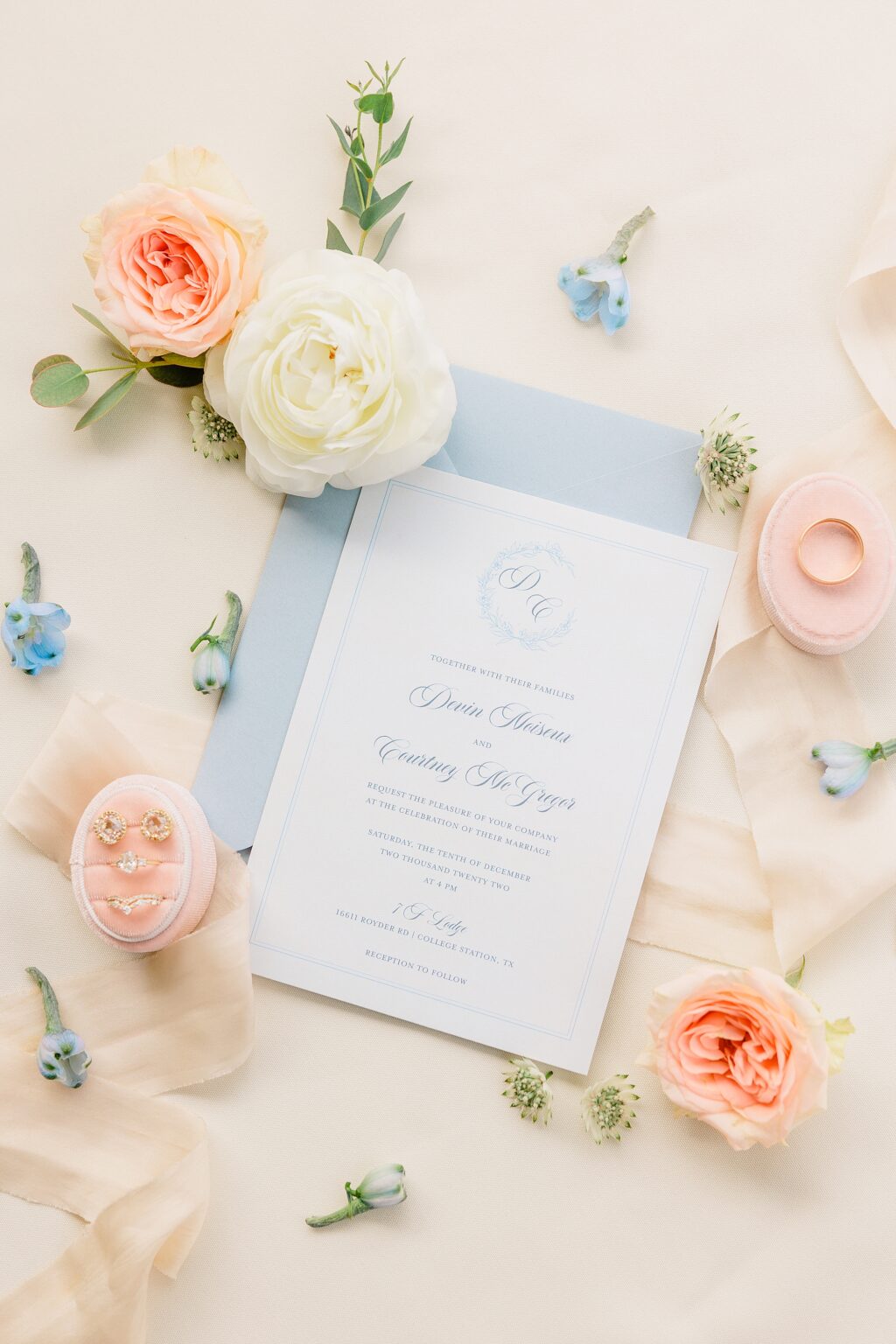 Courtney and Devin's Beautiful 7F Lodge Wedding in Texas