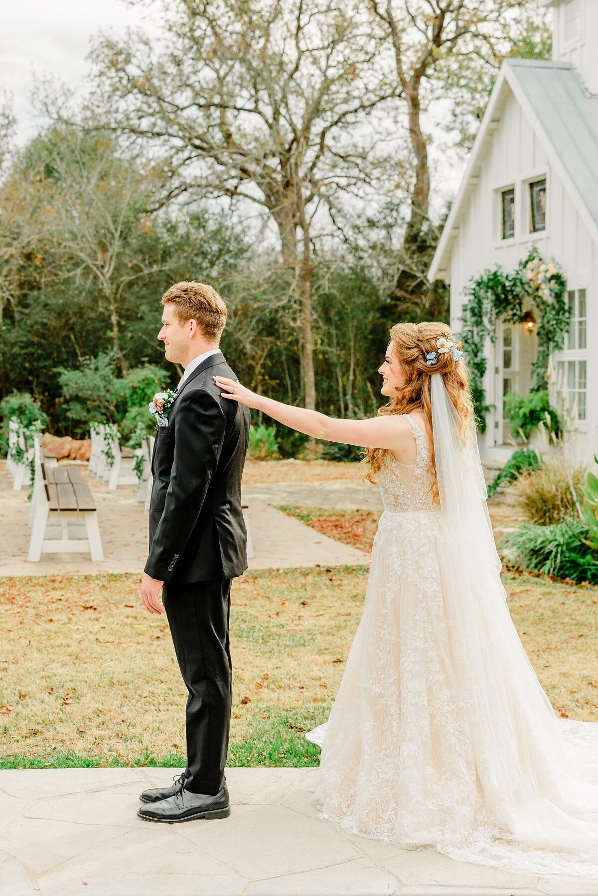 Beautiful 7F Lodge Wedding - Ashley DeHart Photography